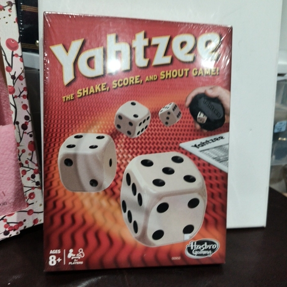 Hasbro | Games | Yahtzee Dice Game By Hasbro New Complete Set Family ...
